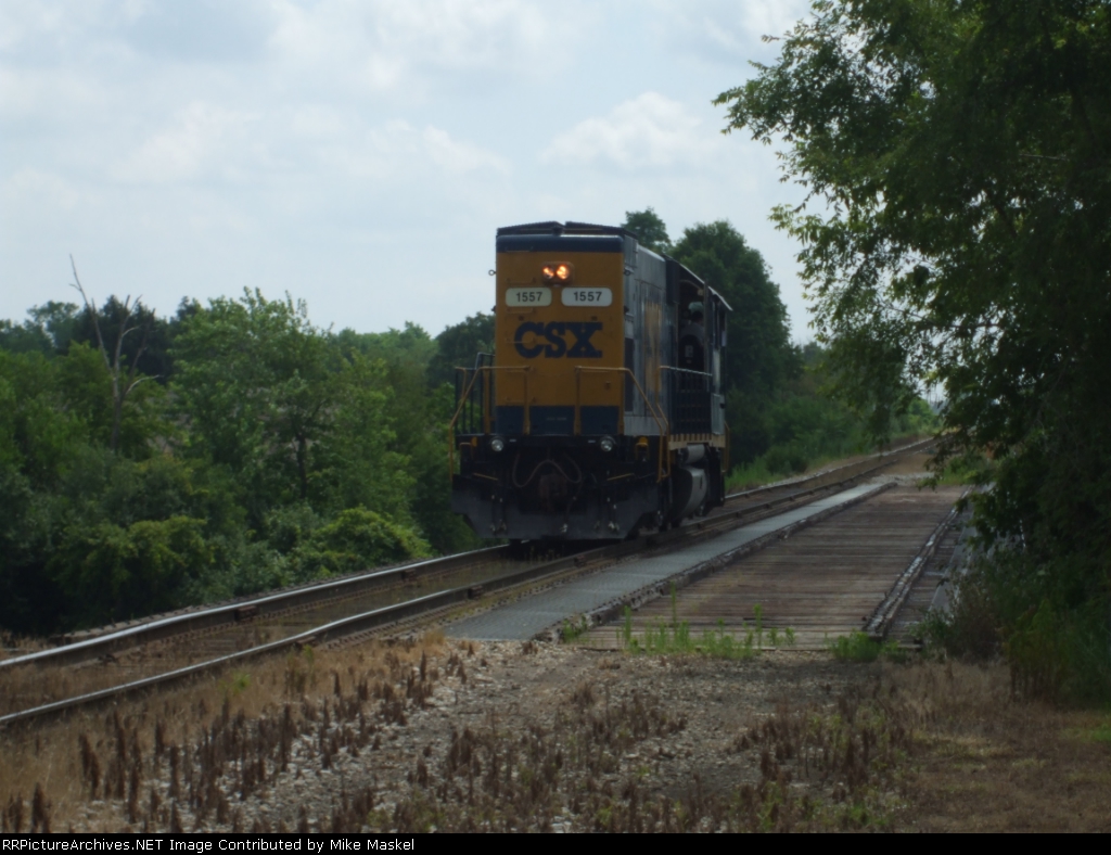 CSX 1557